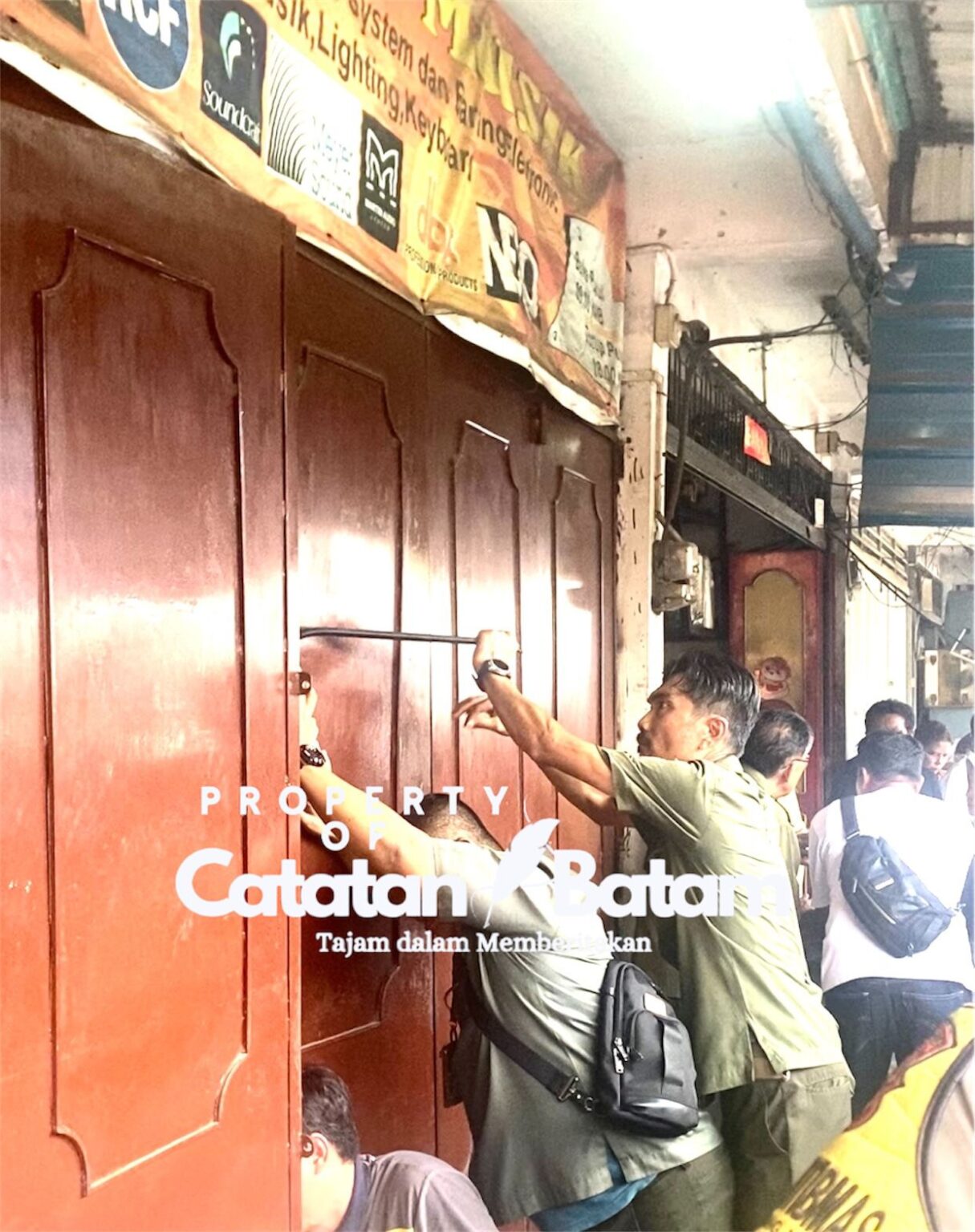 Eksekusi Ruko Anugrah Musik Batam Memanas, Pemilik Nilai Tindakan ...